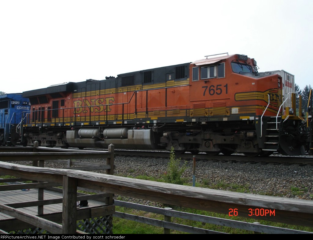 BNSF 7651 trails as the second unit on EB NS Train 251